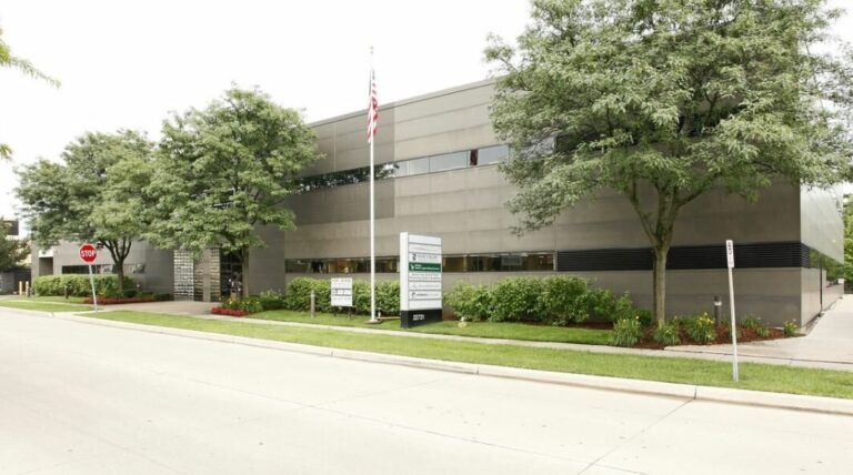 Alex Colen | Hand Surgeon | Michigan Surgery Specialists